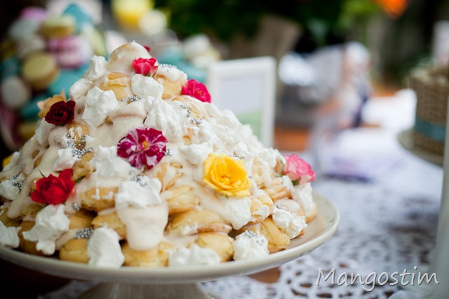 Mangostim: Bolo Éclair… esse é tradição!!!